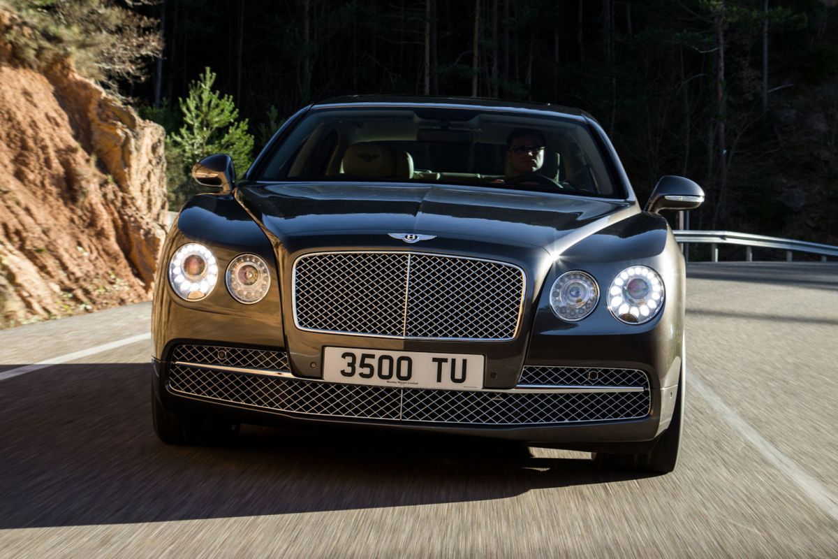 Bentley Flying Spur: Die schnellste Bentley-Limousine aller Zeiten ...
