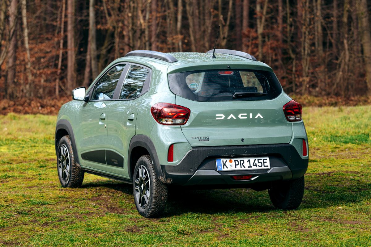 Dacia Spring Electric 45 Test: Das wirklich günstige E-Auto - Speed Heads