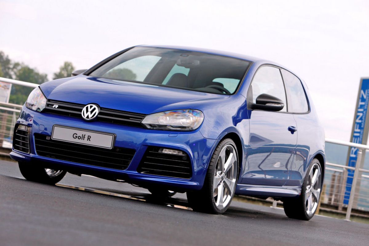 VW Golf R Color Concept II: Die blau inszenierte Sportlichkeit - Speed ...