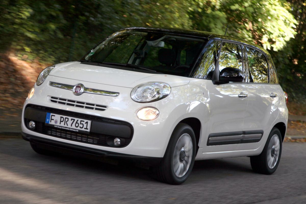 Fiat 500L Test: Dieser Minivan kocht sogar Kaffee - Speed Heads