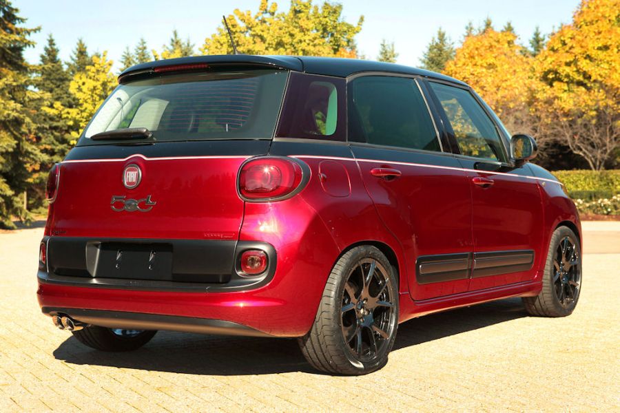 Fiat 500L Custom: Rot und Schwarz für Jung und Alt - Speed Heads
