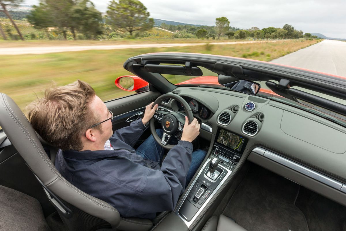 Porsche 718 Boxster S 2016 Test: Ein Ritt auf der Rasierklinge - Speed ...
