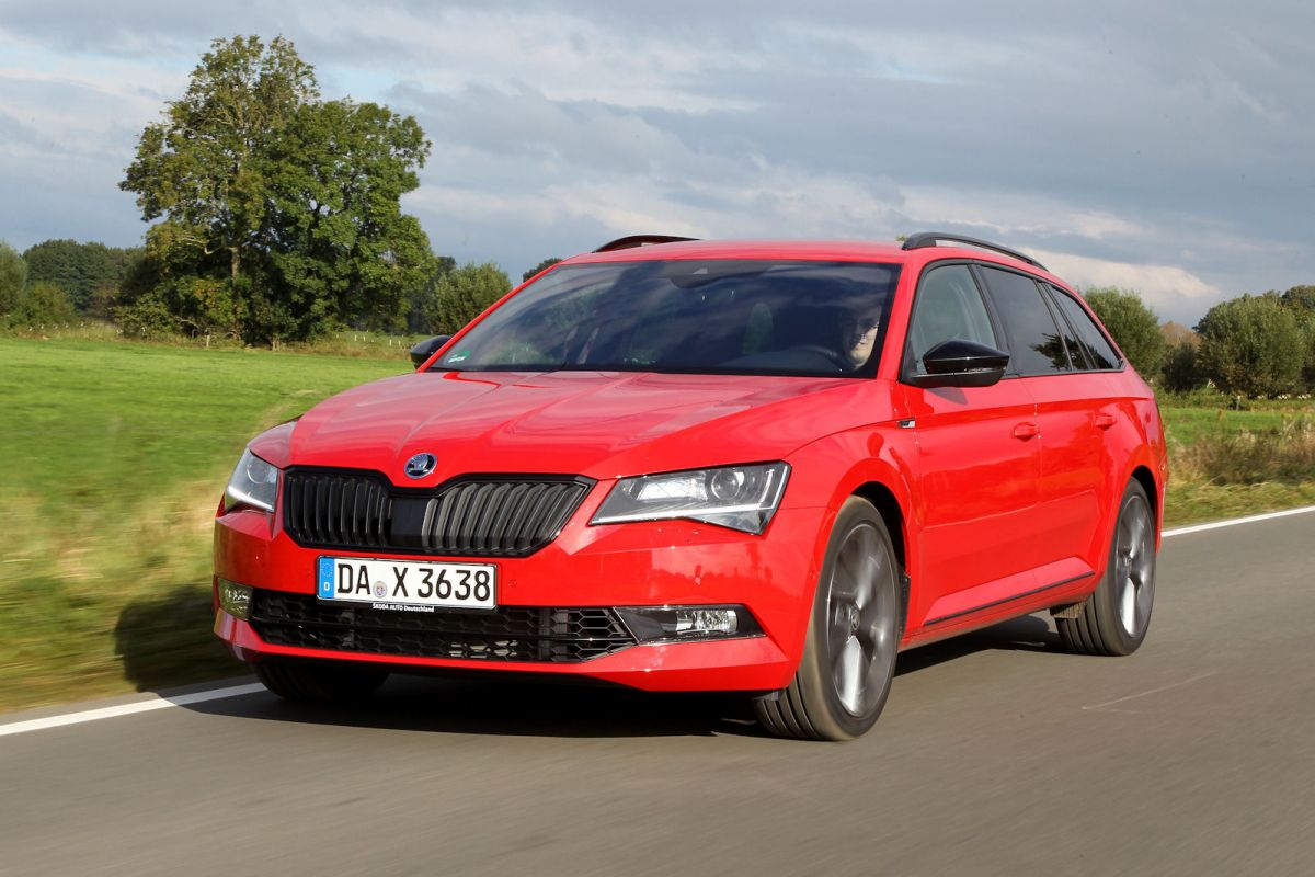 Skoda Superb SportLine 280 Test: Das ist der neue Renner! - Speed Heads