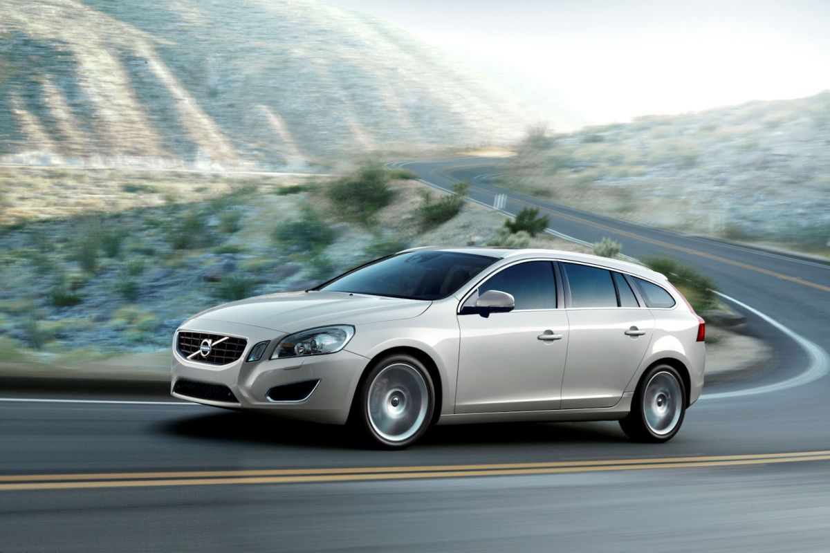 Volvo V60 Diesel-Plug-in-Hybrid: Der Sportkombi mit 1.9-Liter-Verbrauch ...