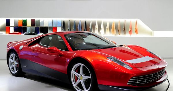 Ferrari SP12 EC: Unikat für Eric Clapton - Hommage an den 512 BB ...