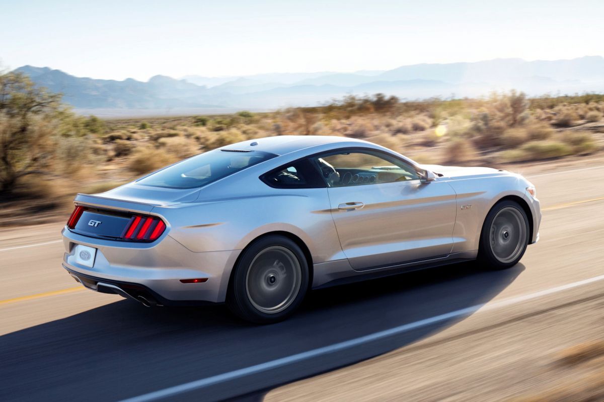 Ford Mustang 2014: Spannende Extra-Infos und die ersten Live-Bilder ...