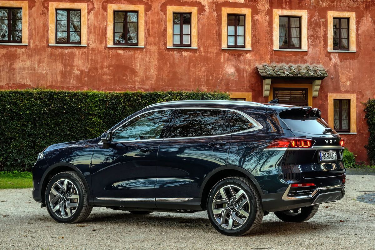 GWM WEY 03 Test: Plug-in-Hybrid mit Mega-Reichweite - Speed Heads