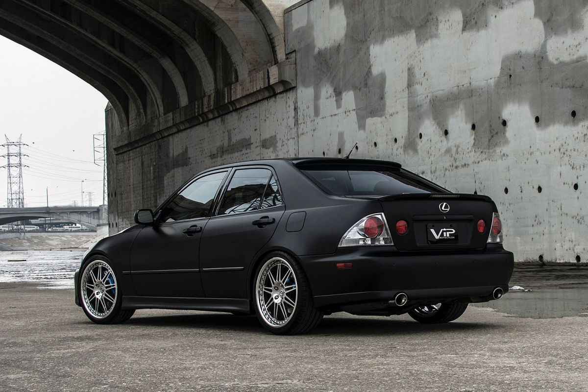 Lexus IS 300 by Maricar Cortez: Ein Klassiker in klassischer Machart ...