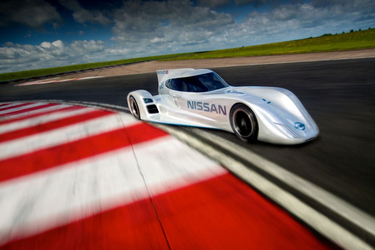 Nissan ZEOD RC: Mit über 300 km/h der schnellste Elektro-Rennwagen ...