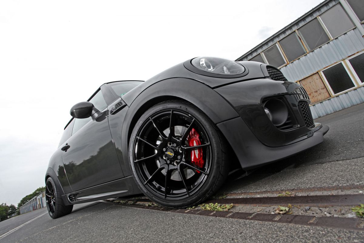 OK-Chiptuning Mini JCW R56: Wenn der Alte den Neuen versägt - Speed Heads