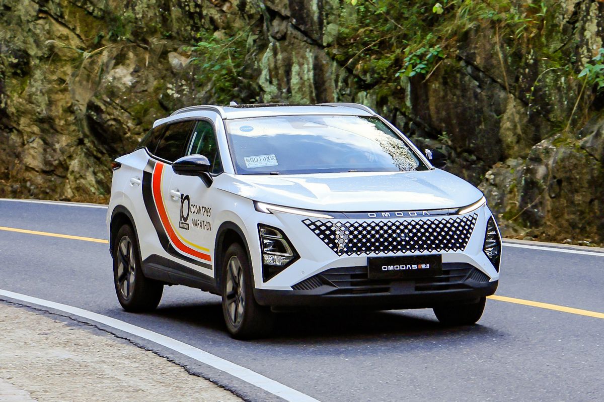 Omoda 5 Hybrid 2026 Test: Super-Hybrid der neuen Generation - Speed Heads