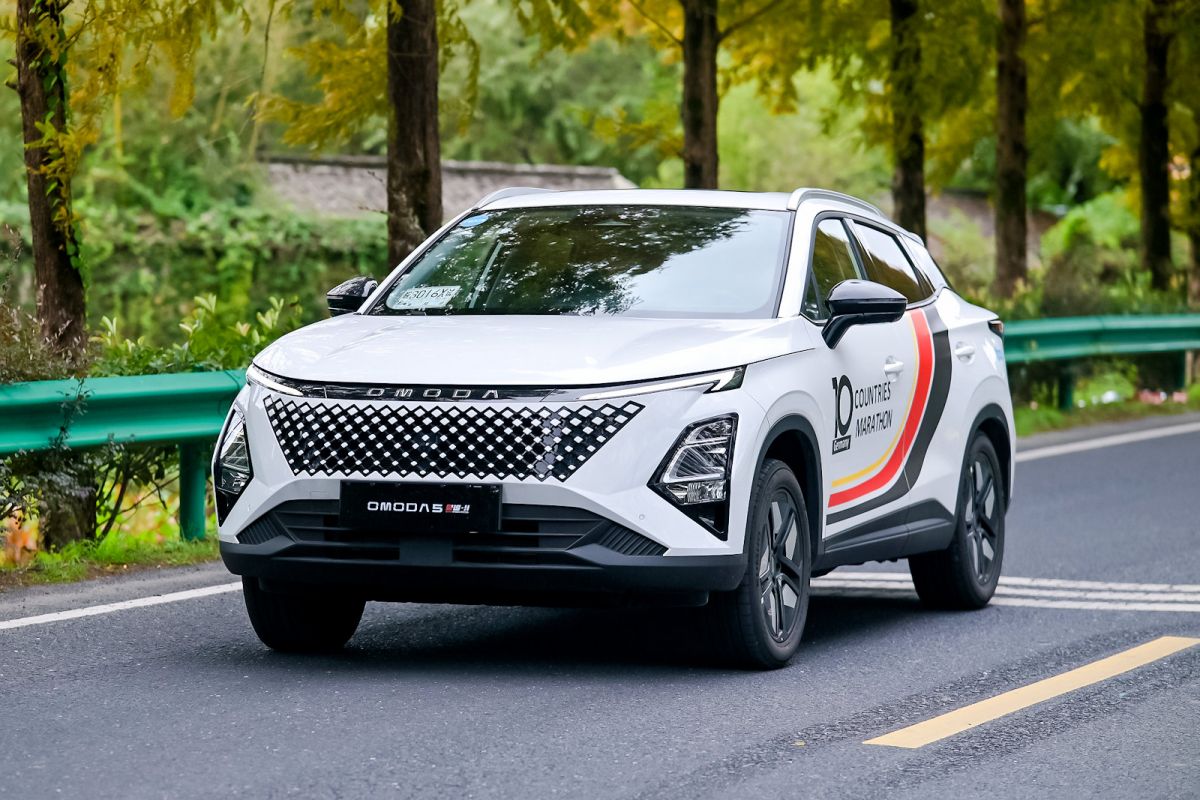 Omoda 5 Hybrid 2026 Test: Super-Hybrid der neuen Generation - Speed Heads