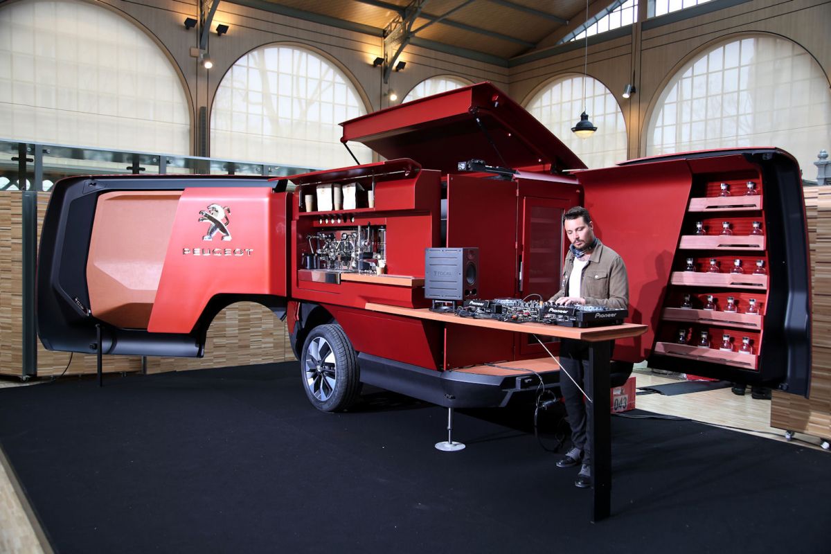 Peugeot Foodtruck: Neuer Expert im Luxus-Imbisswagen versteckt - Speed ...