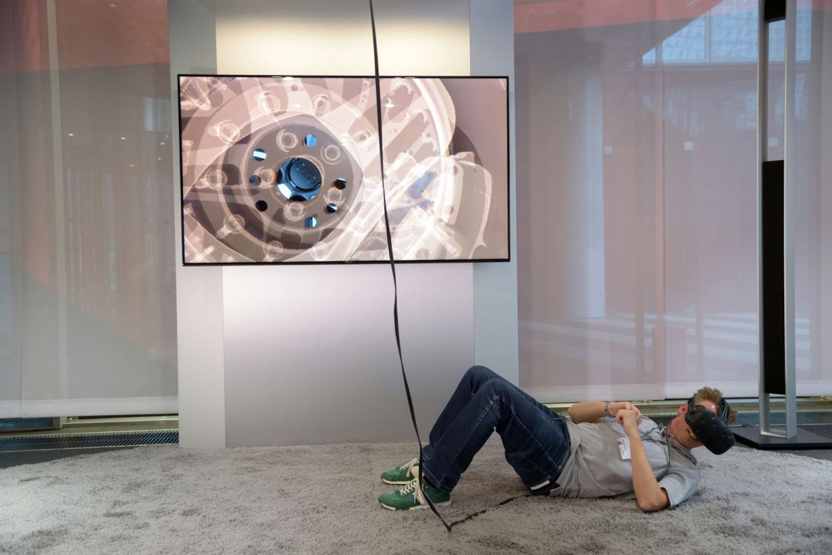 Audi VR Experience: Sensationell! Die Revolution beim Autokauf - Speed ...