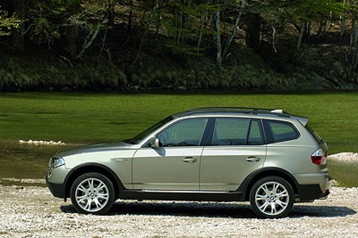 Vergleich Landrover Freelander vs BMW X3 2.0d - Speed Heads