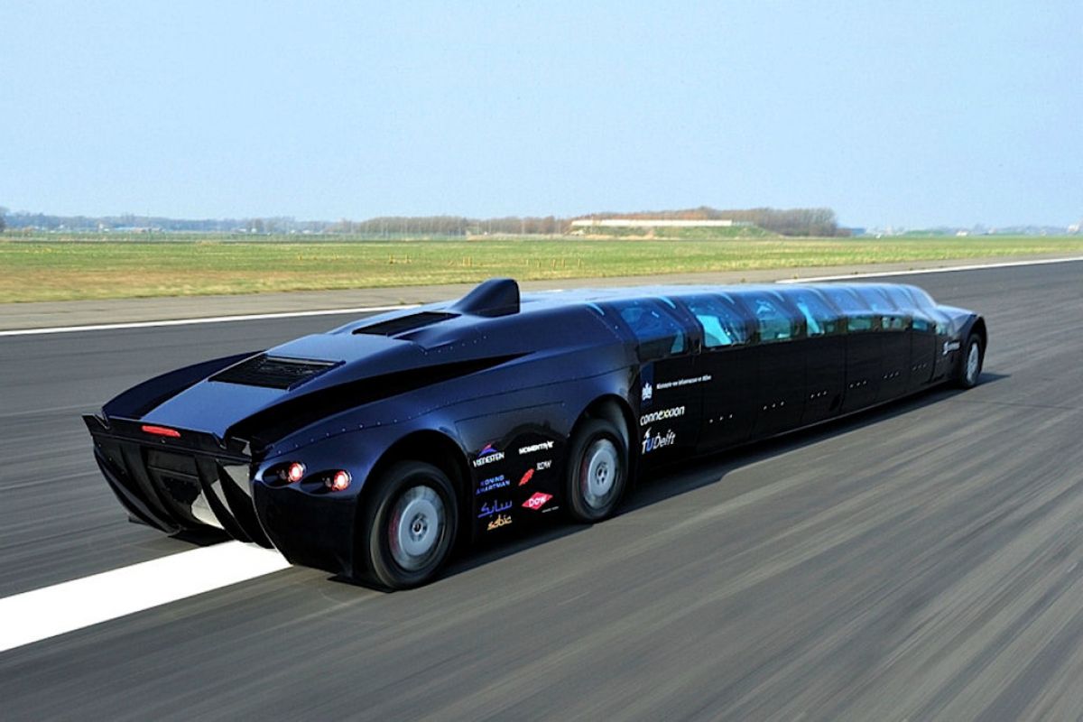 Superbus: 250 km/h schnell - Busfahren wie die Scheichs - Speed Heads