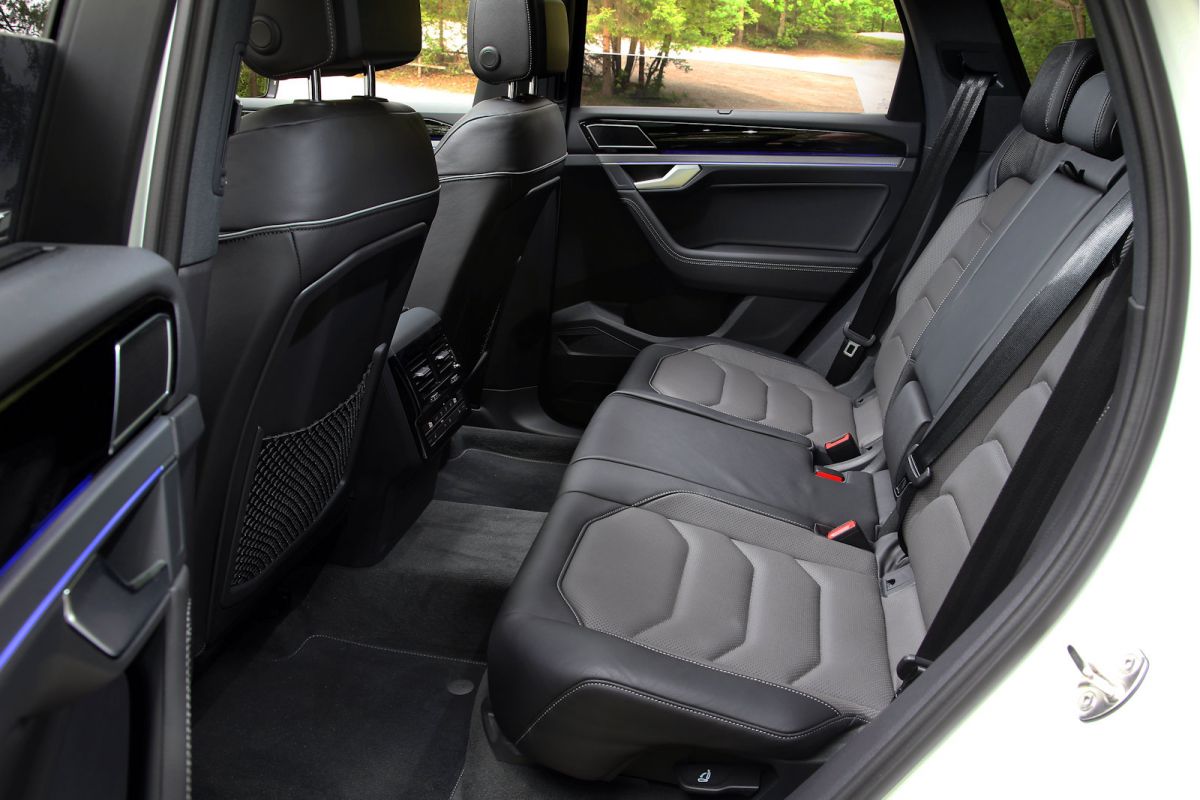 VW Touareg R-Line 2018 Test: Das Update auf ein neues Level - Speed Heads