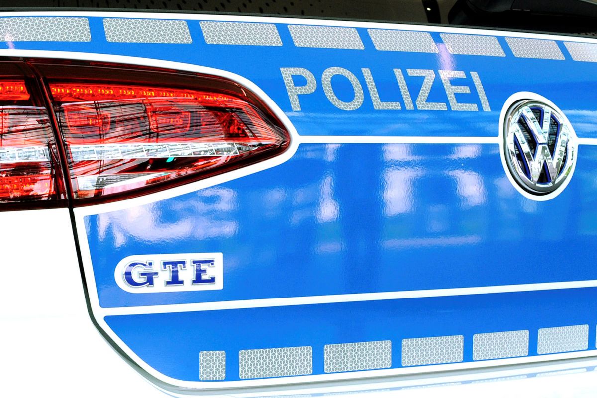 VW Golf GTE Polizei: Scharfe Geschütze jetzt im Einsatz - Speed Heads