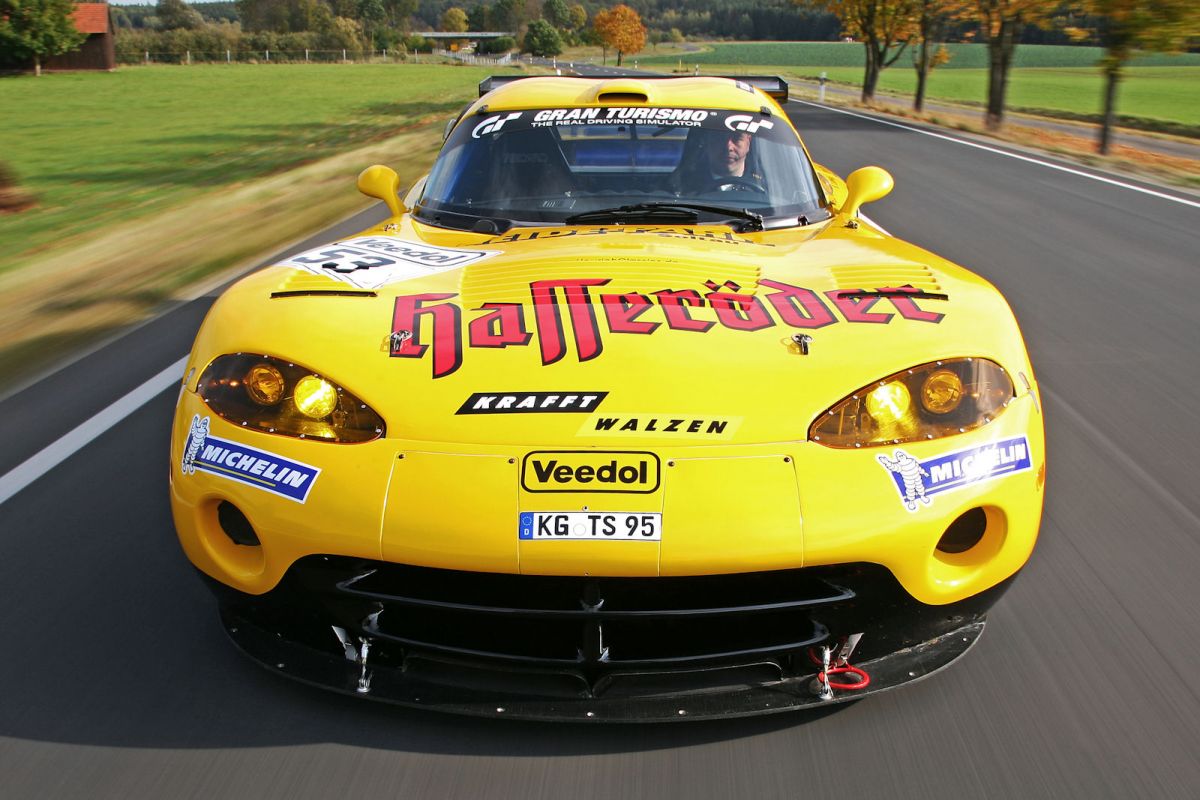 Zakspeed Viper GTS-R: Rennwagen kommt mit 600 PS auf die Straße - Speed ...