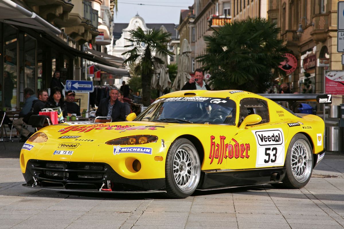 Zakspeed Viper GTS-R: Rennwagen kommt mit 600 PS auf die Straße - Speed ...